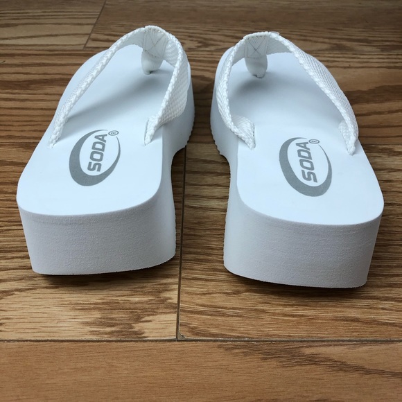 Soda | Shoes | New Soda Jaja Ii White Platform Sandals Girls | Poshmark